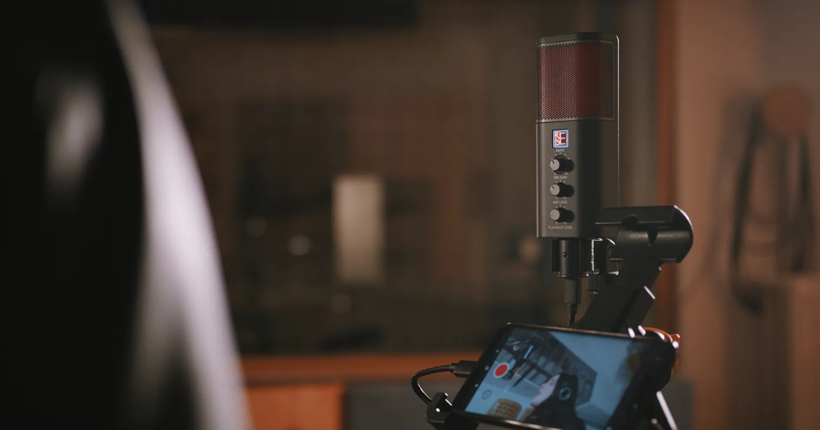 Neom USB de SE Electronics es un mic de condenser ideal para viajar ...